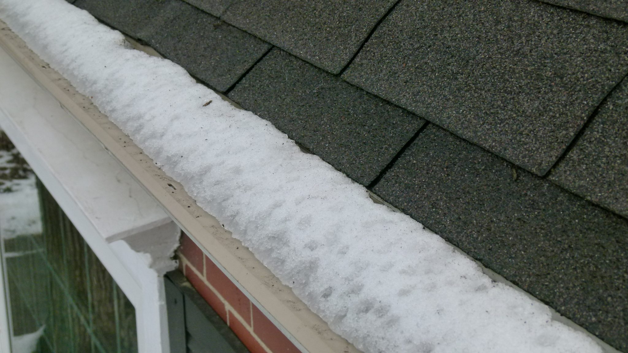 Damn Ice Dams: Gutter Guard Snow and Ice Tests Continue | GutterTalk ...
